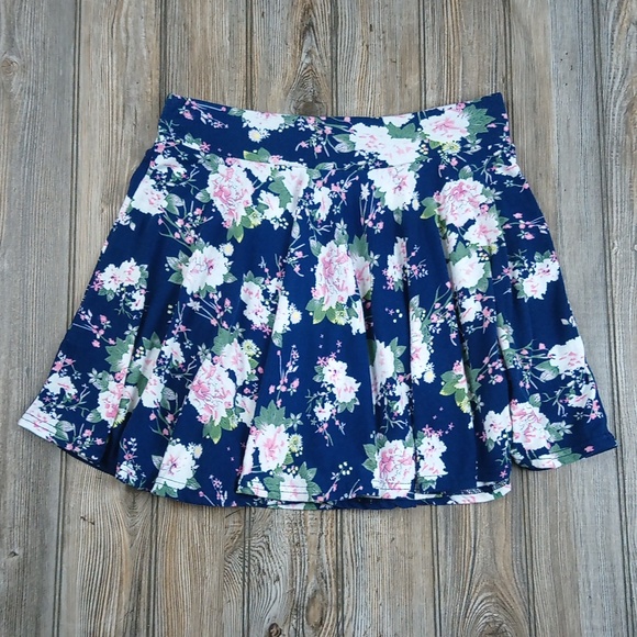 Urban Coco | Skirts | Urban Coco Floral Flower Print Pattern Soft ...